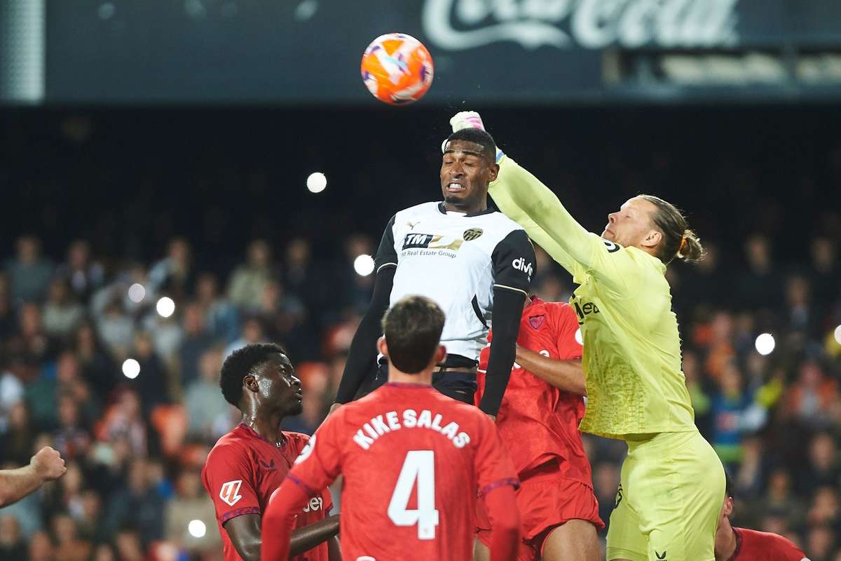 Valencia keep up good form with tight victory over Sevilla | Flashscore.com