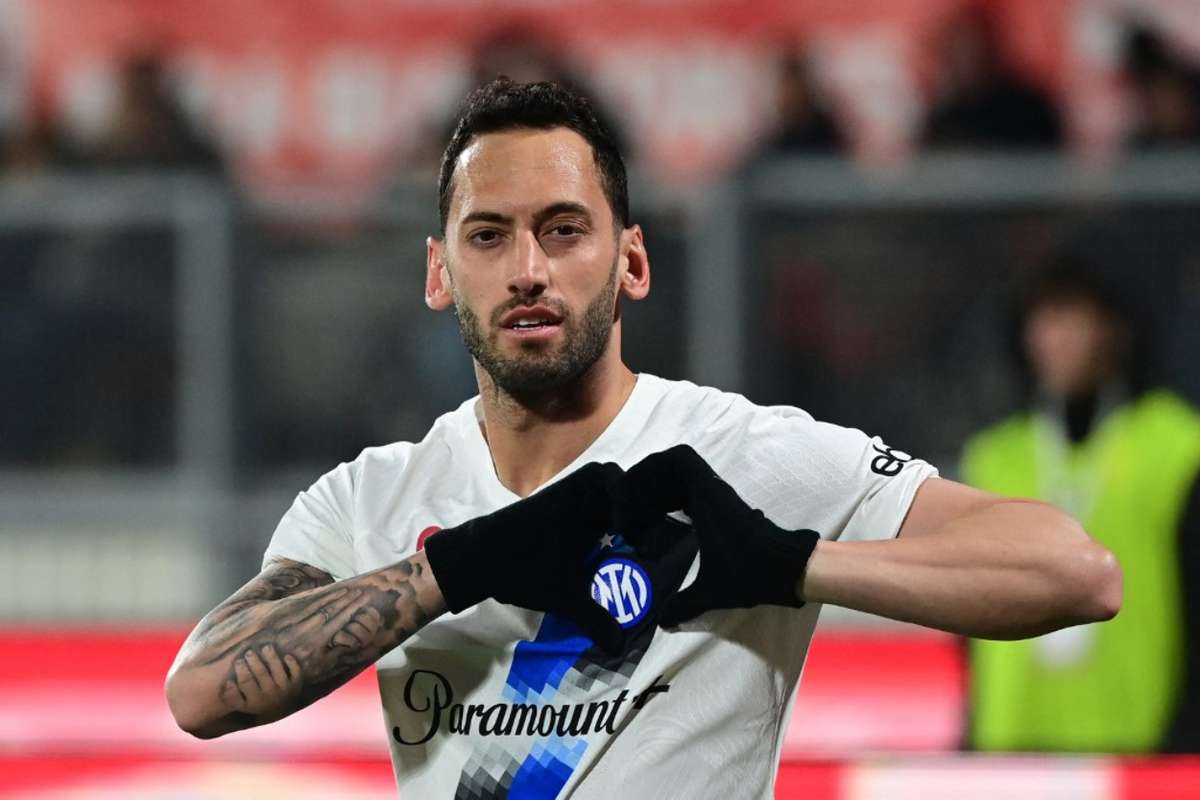 Calhanoglu führt Inter zu 5:1-Sieg - Napoli gewinnt in letzer Minute ...