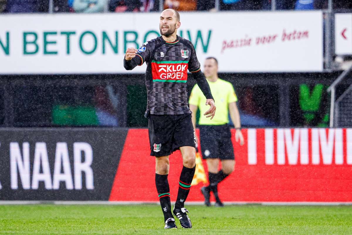 Bas Dost retires two years after suffering cardiac arrest | Flashscore.fi