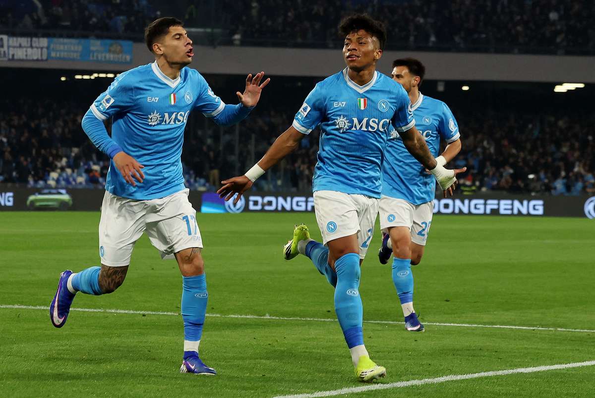 Napoli topple Torino to firm up third place in Serie A standings ...