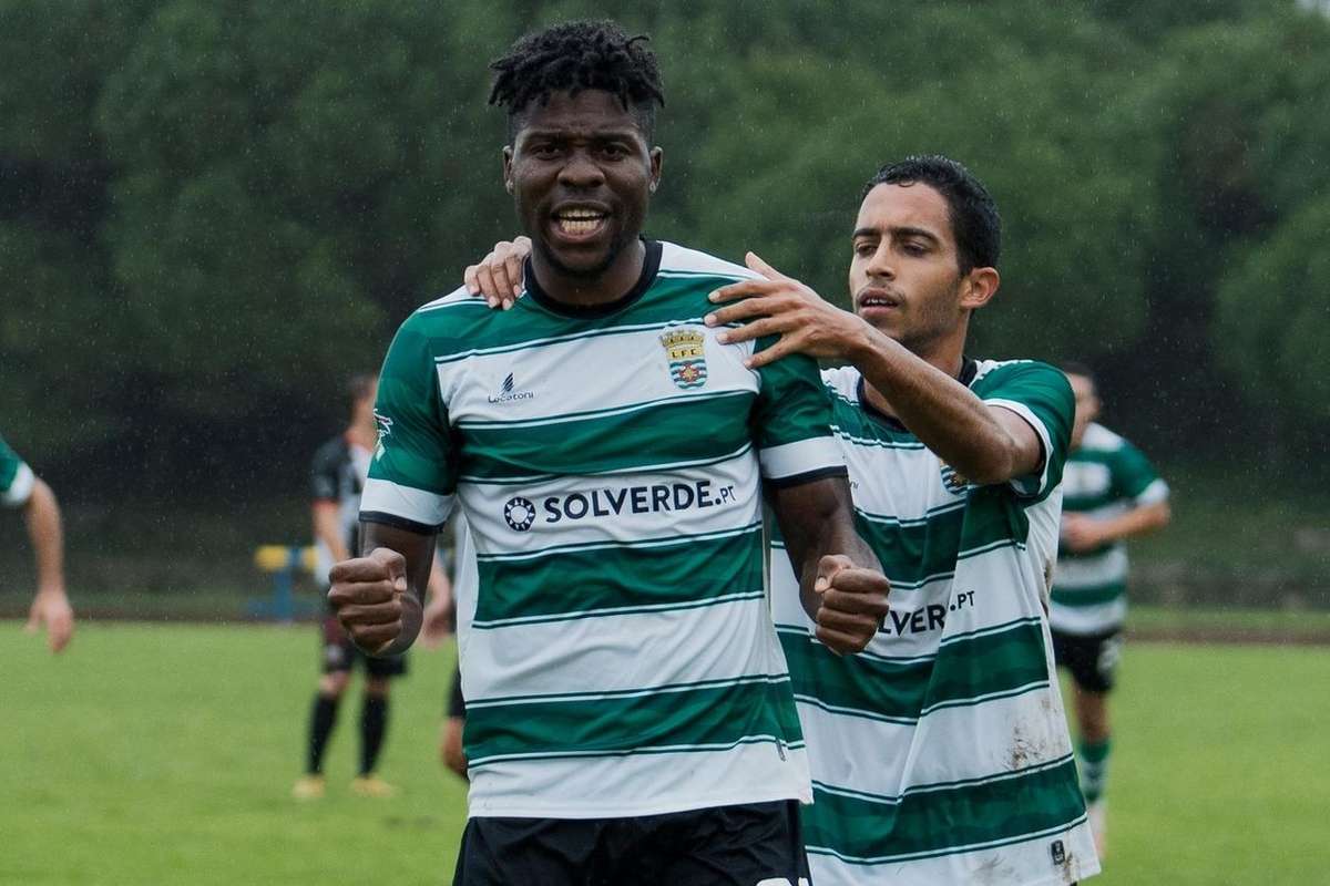 Oficial: Frank Okenwa deixa distrital do Porto para rumar à primeira ...