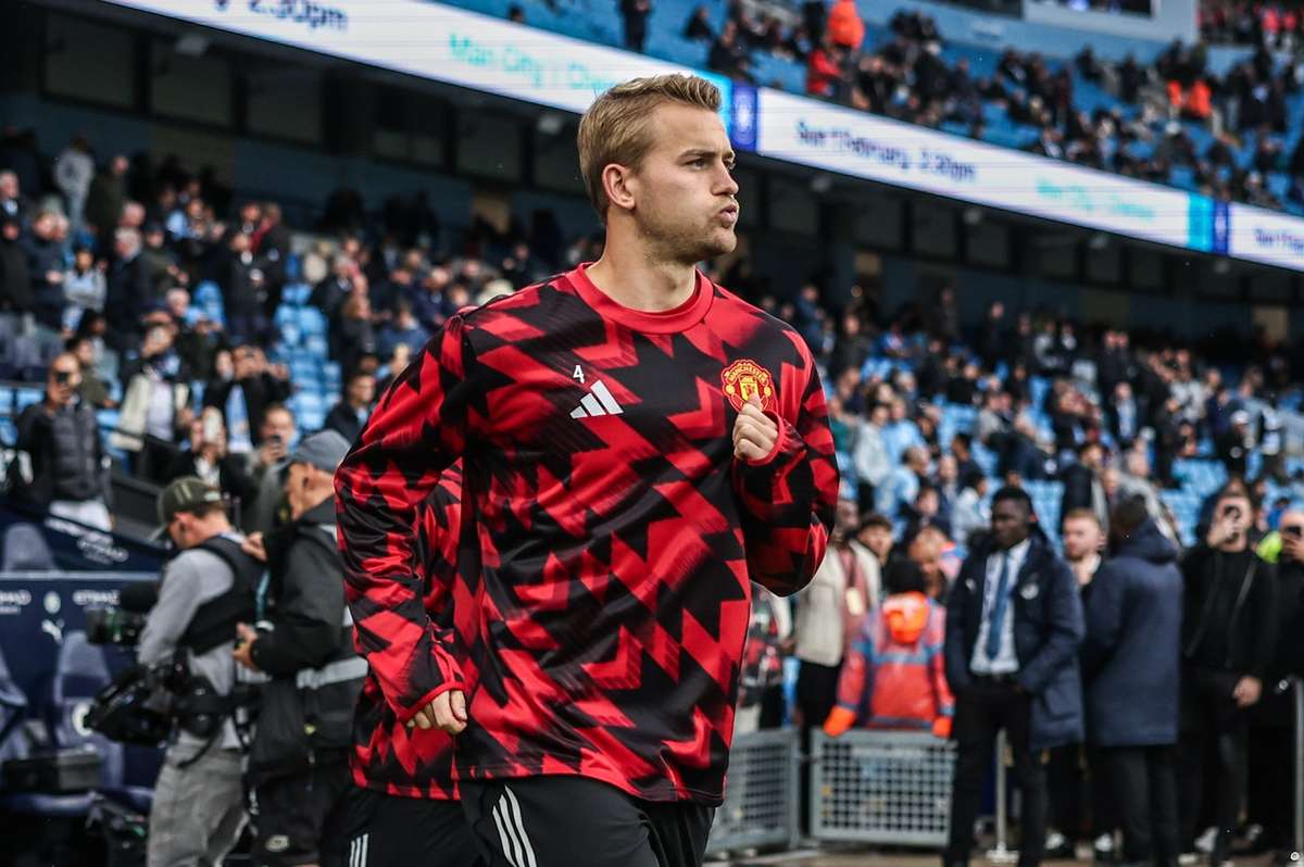 Stam opens up on struggling Man Utd defender De Ligt: I miss the ...