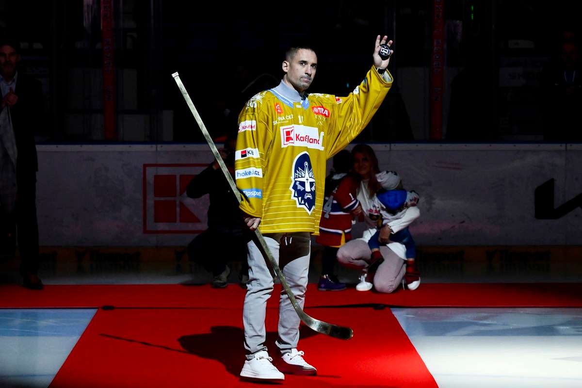 Týden v extralize: Plekanec ve zlatém, dva hattricky, vymyšlený faul i ...