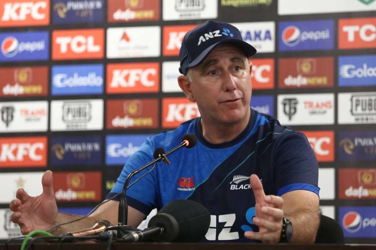 Gary Stead to remain in charge of New Zealand through to 2025 ...