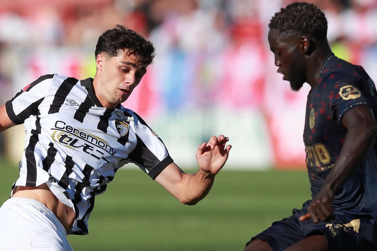 Liga 2: Portimonense e Leiria empatam (1-1), Chaves bate Vizela (1-0), Farense vence Lourosa (1 ...