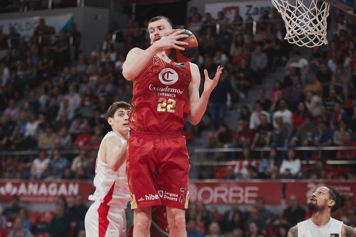 Se le extirpa un riñón a Borisa Simanic, jugador del Casademont ...