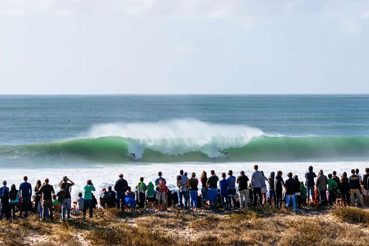 Peniche volta a receber etapa da elite mundial de surf em 2025 ...