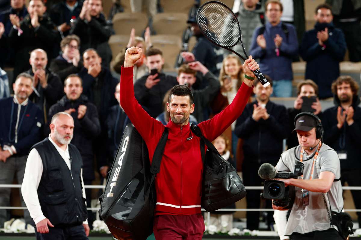 Novak Djokovic credits crowd with getting him through French Open late, late show | Flashscore.com