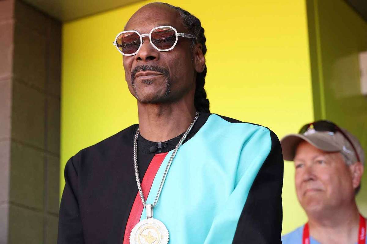 JO 2024: Celebrul rapper Snoop Dogg va purta flacăra olimpică la Paris ...