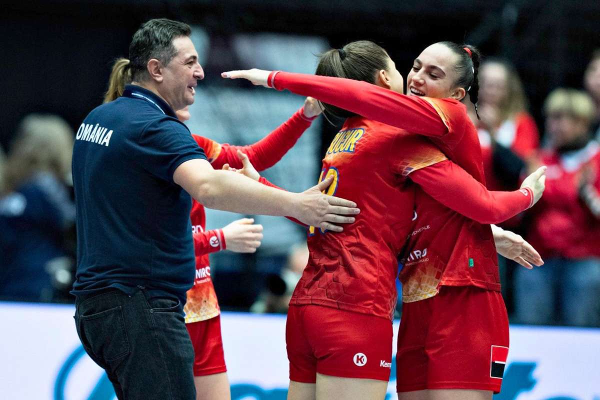 Florentin Pera, după victoria cu Japonia: "Sunt foarte mândru de jucătoare, au luptat până la ...