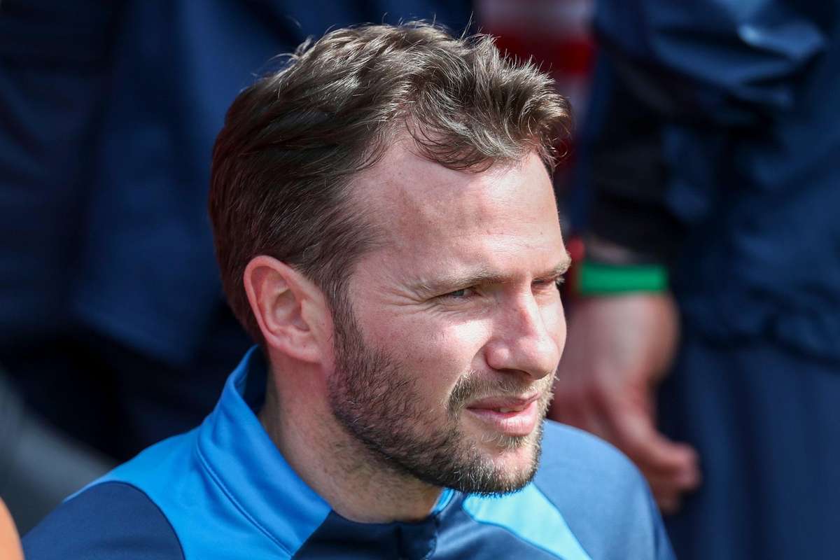 Ex-Manchester United midfielder Tom Cleverley appointed permanent ...