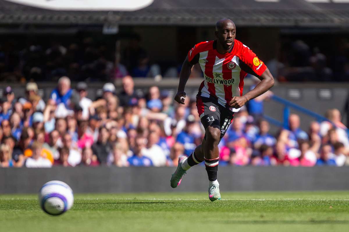 Wissa y Larsen, objetivos del Newcastle | Premier | Flashscore.co