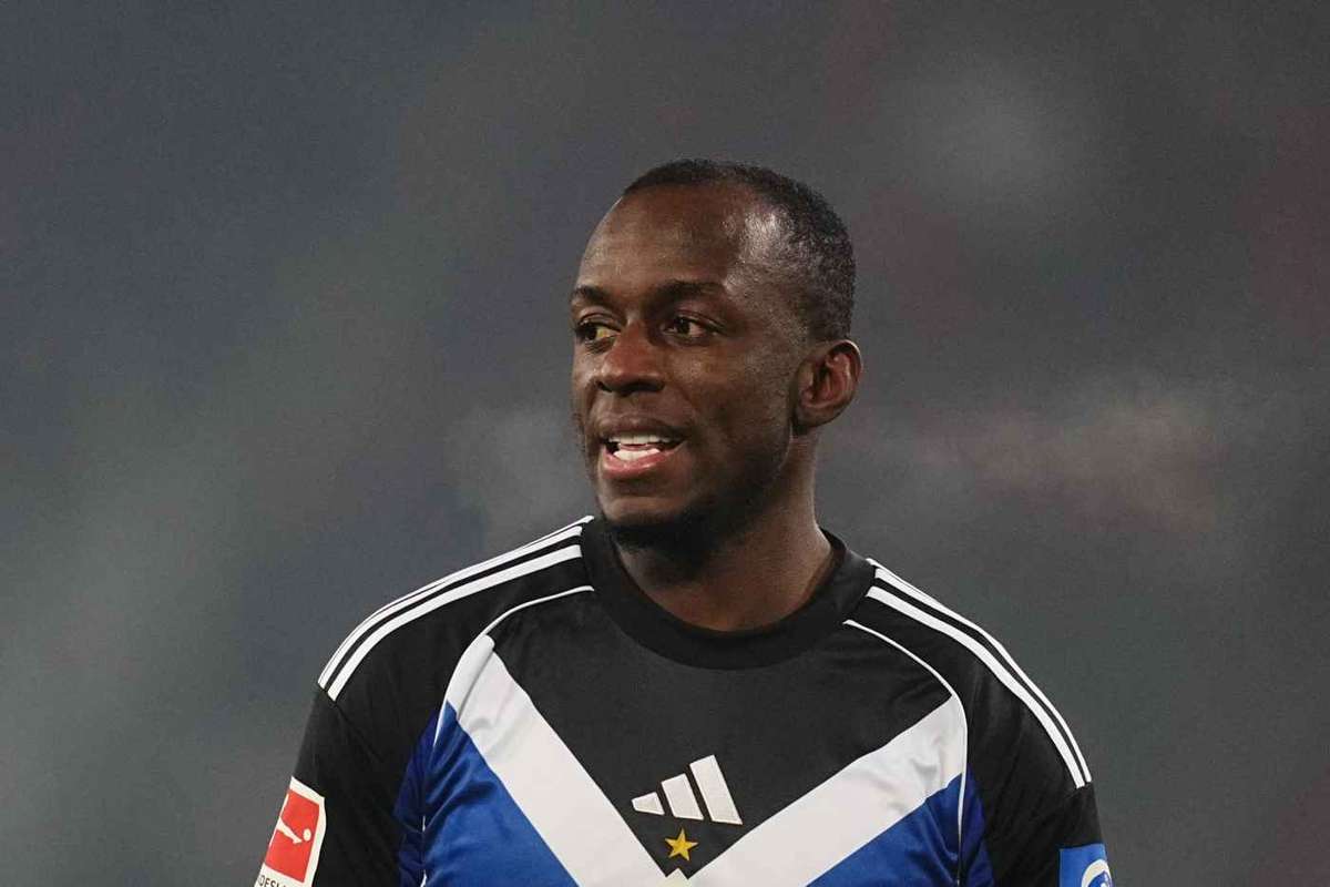 Danish international Gronkjaer likely to replace HSV-striker suspended ...