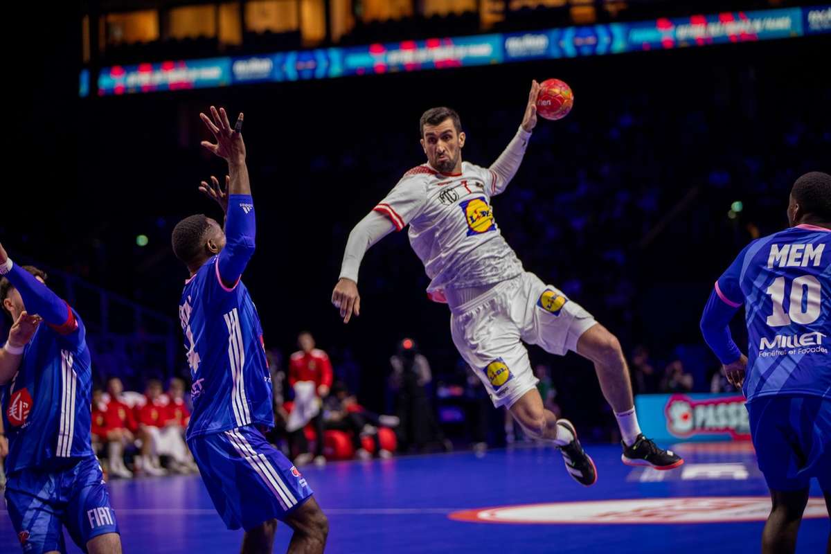 Deutschland zum Auftakt: Endlich "den Bock umstoßen" und das Land ...