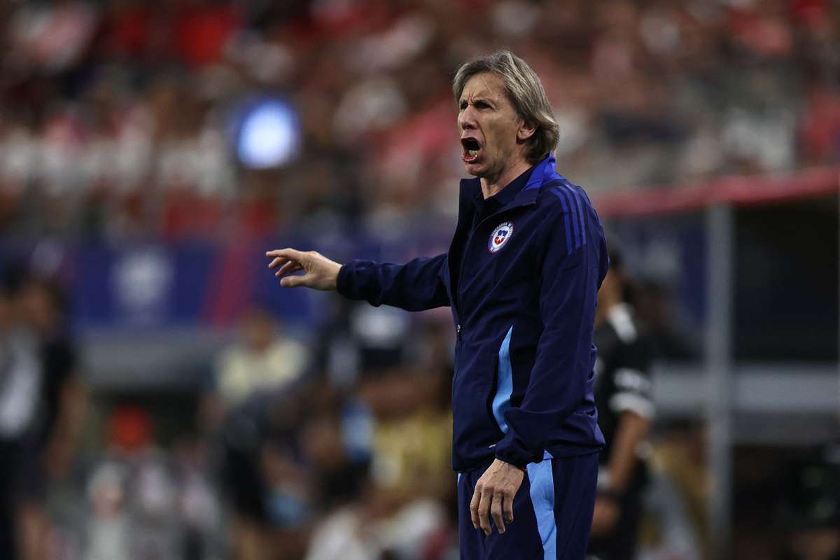 Chile manager frustrated with stop-start Copa América draw with Peru ...
