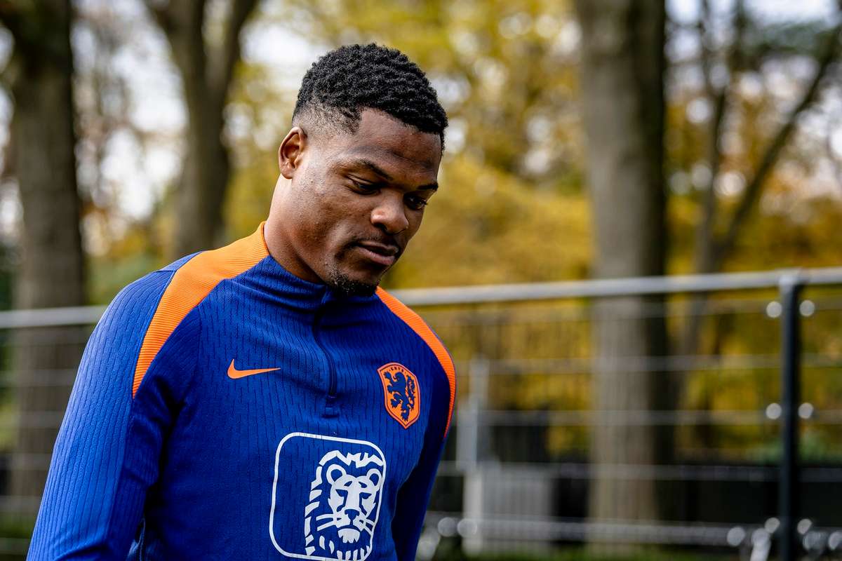 Denzel Dumfries Leaves Netherlands Camp Ahead of Final World Cup ...