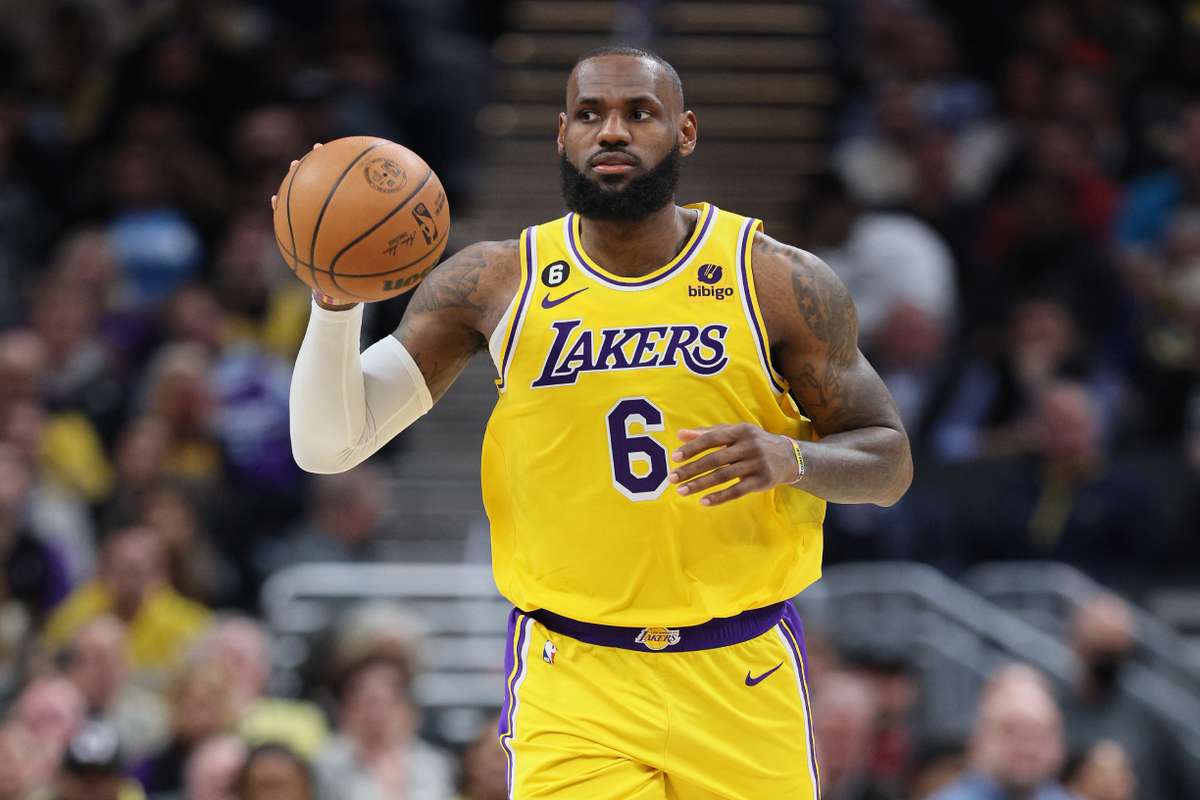 'King' James poised for historic NBA scoring record crown | Flashscore ...
