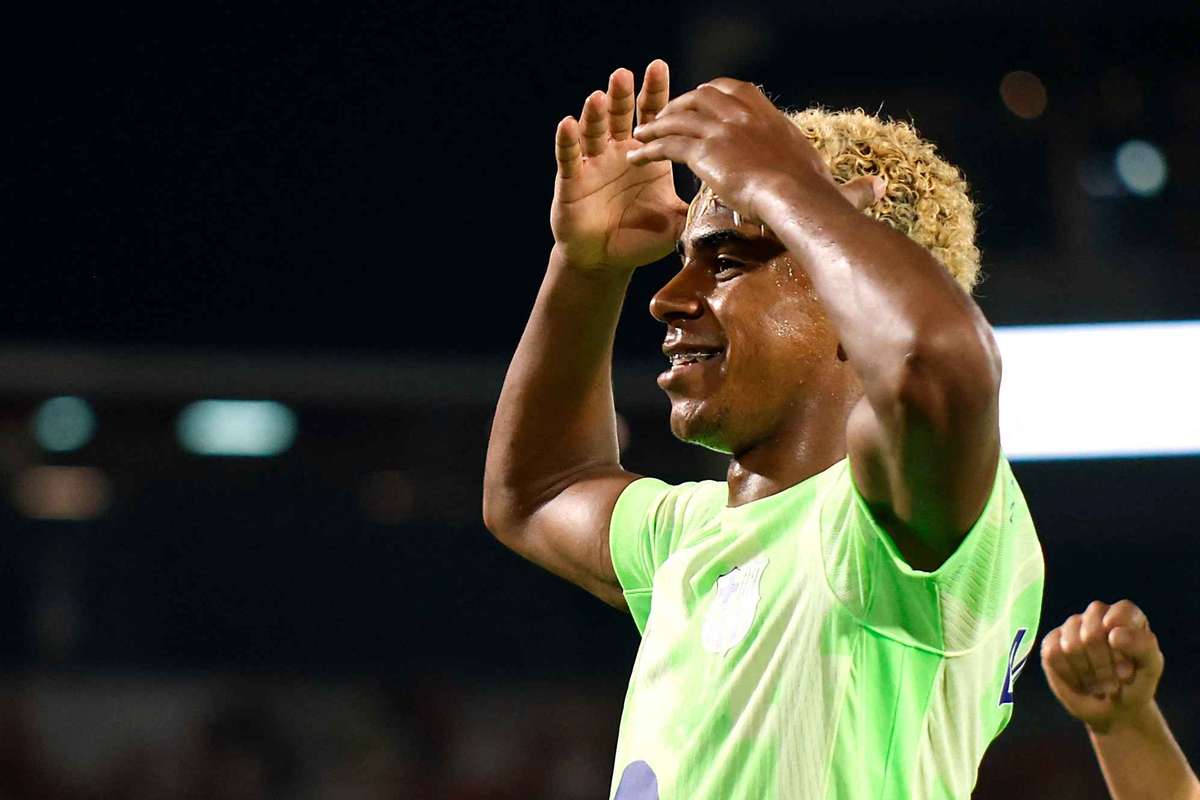 Barcelona boss Hansi Flick unfazed by criticism of Lamine Yamal's goal ...