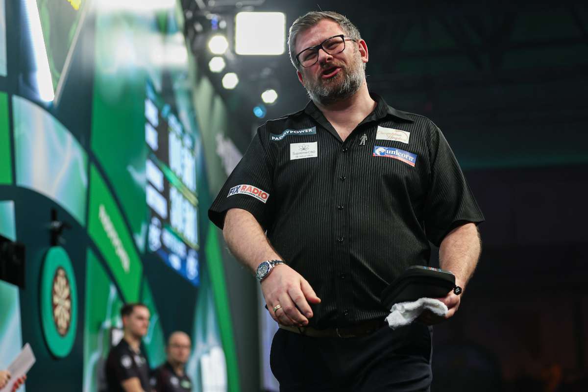 James Wade dumped out of Darts World Championship by Jermaine Wattimena ...