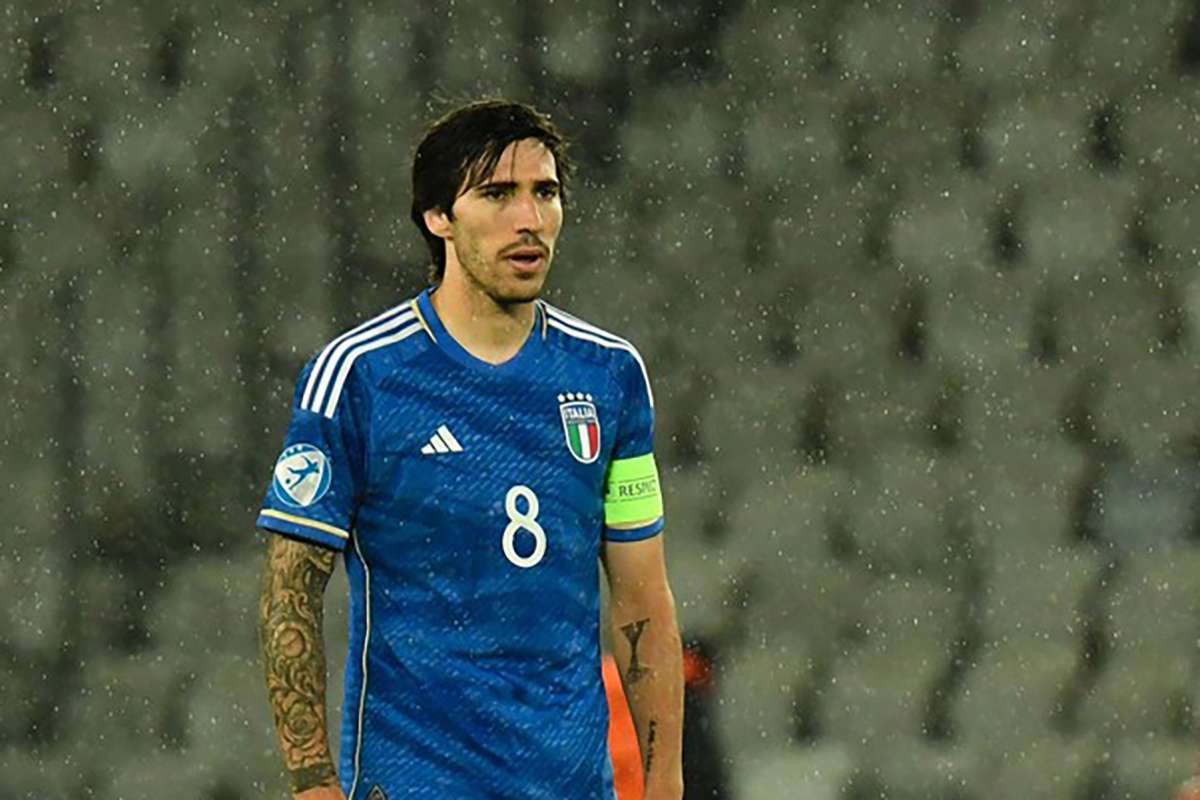 Newcastle splash out to sign Tonali from Milan for £60 million ...