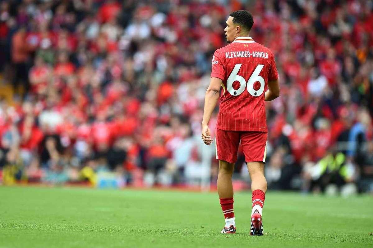 Real Madrid potvrdil příchod Alexandera-Arnolda: Smlouva na šest let a ...