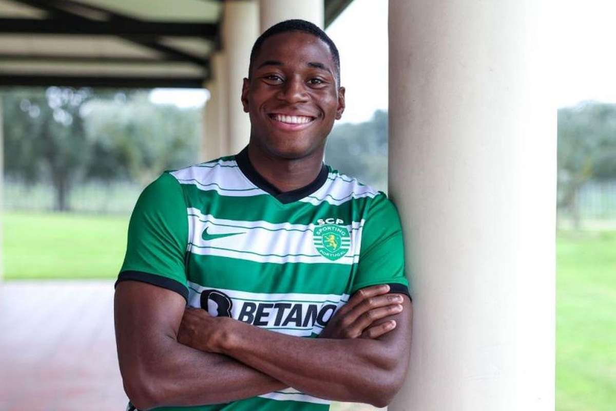 Oficial: Dário Essugo, médio do Sporting, emprestado ao Desportivo de ...