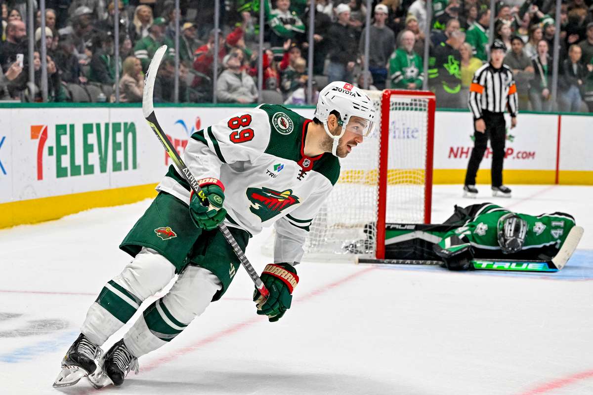 NHL roundup: Wild blow big lead, but sink Stars in shootout ...