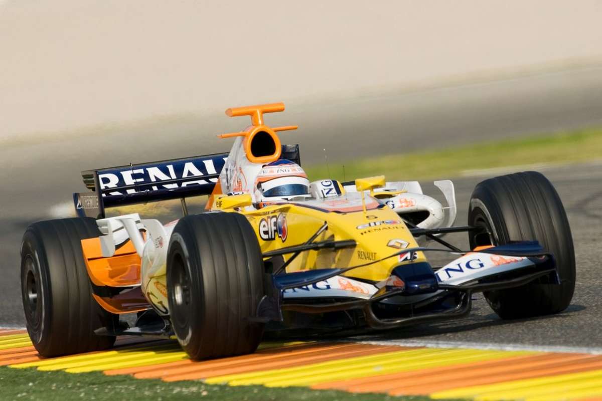 Nelson Piquet, fostul campion mondial F1, anchetat după ce i-a dorit ...