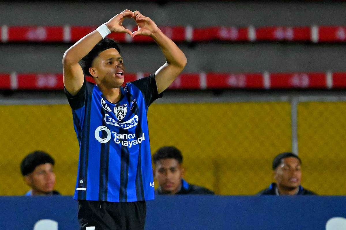 El Sevilla romperá su acuerdo para fichar a Patrik Mercado | Flashscore.es