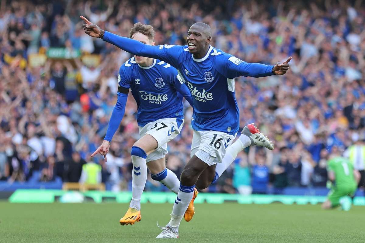 As it happened: Everton stay up as Leicester and Leeds go down on ...
