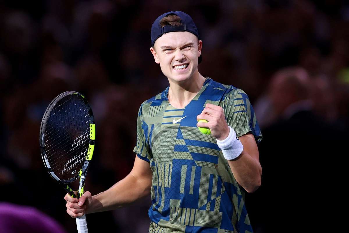 Rune ends Auger-Aliassime's streak to meet Djokovic in Paris final | Flashscore.com