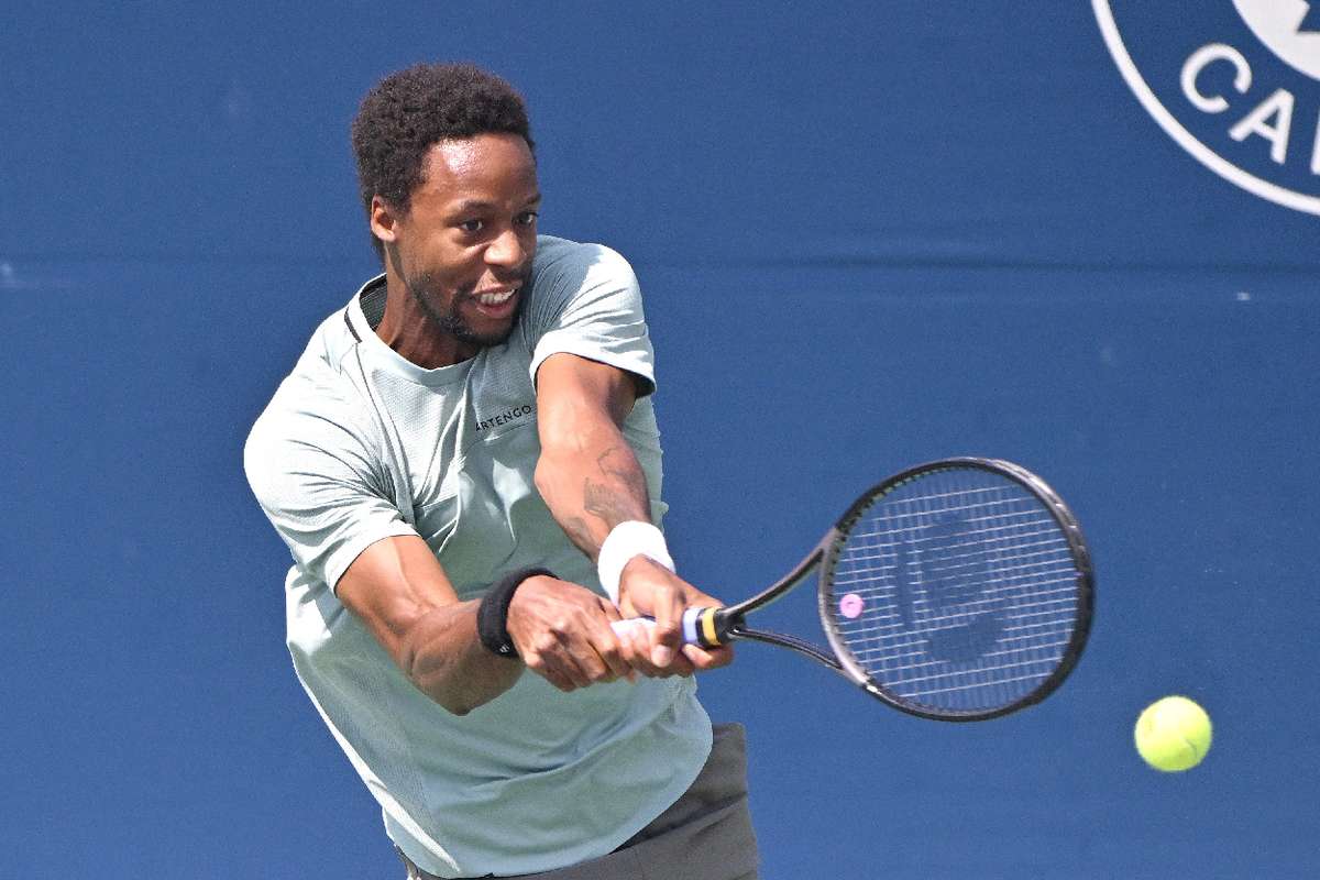 Monfils stuns Tsitsipas to join Medvedev and Raonic in third round in Toronto | Flashscore.nl