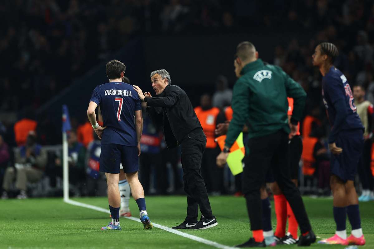 Champions League: Kvara sogna in grande, "Psg ha grandi attaccanti ...