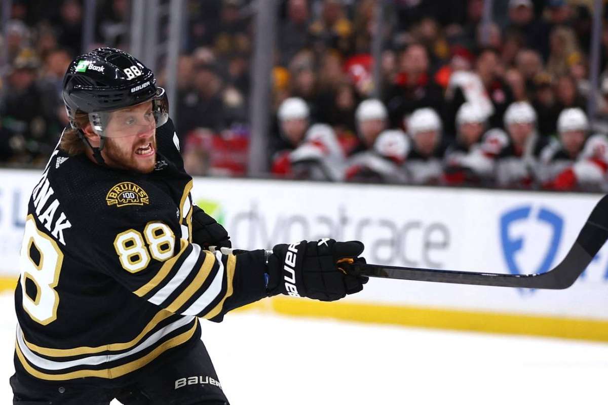 NHL: Pastrňák guida Boston alla vittoria su Ottawa, McDavid trascinante ...