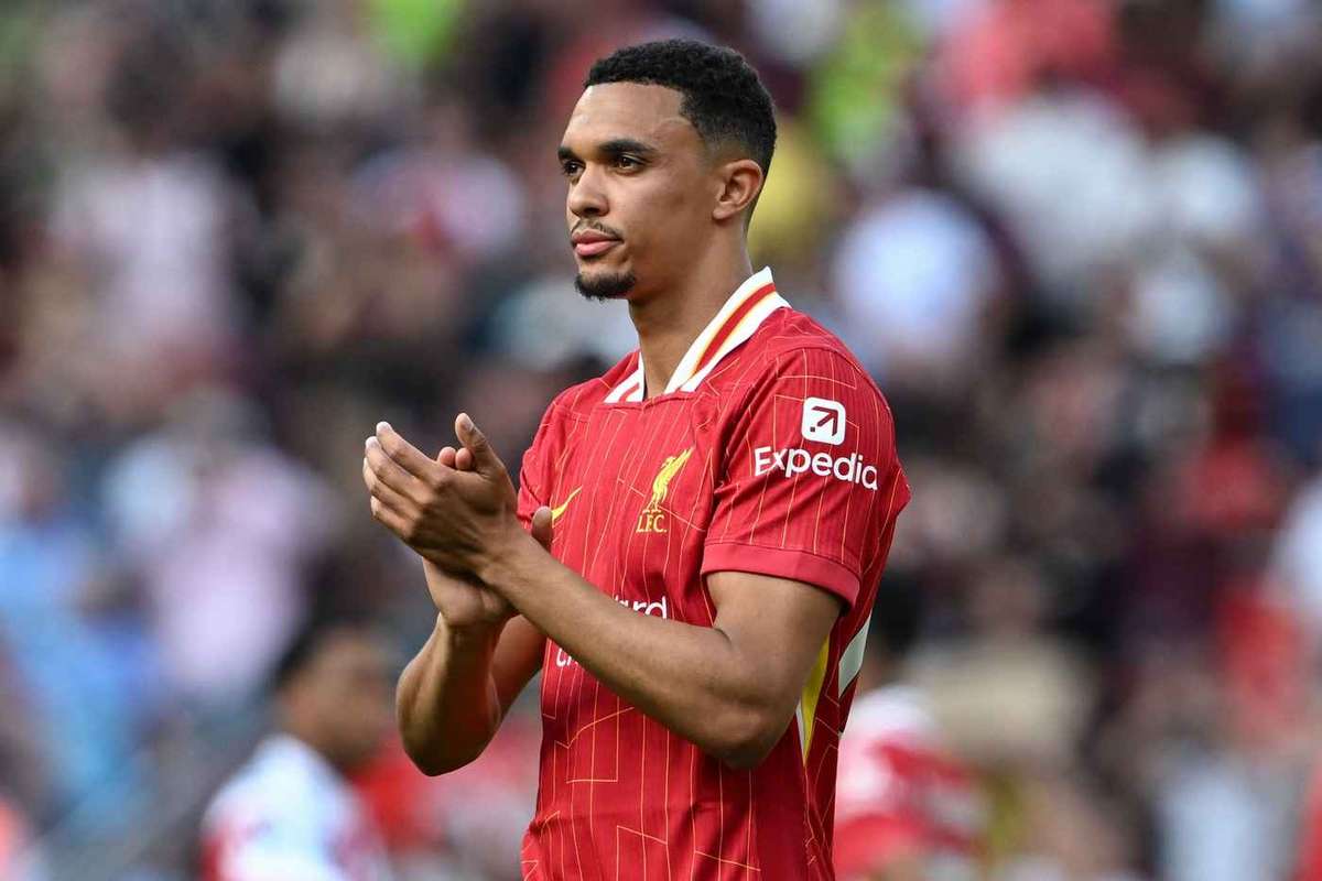 Merson on Liverpool's Alexander-Arnold being booed: You should be ...