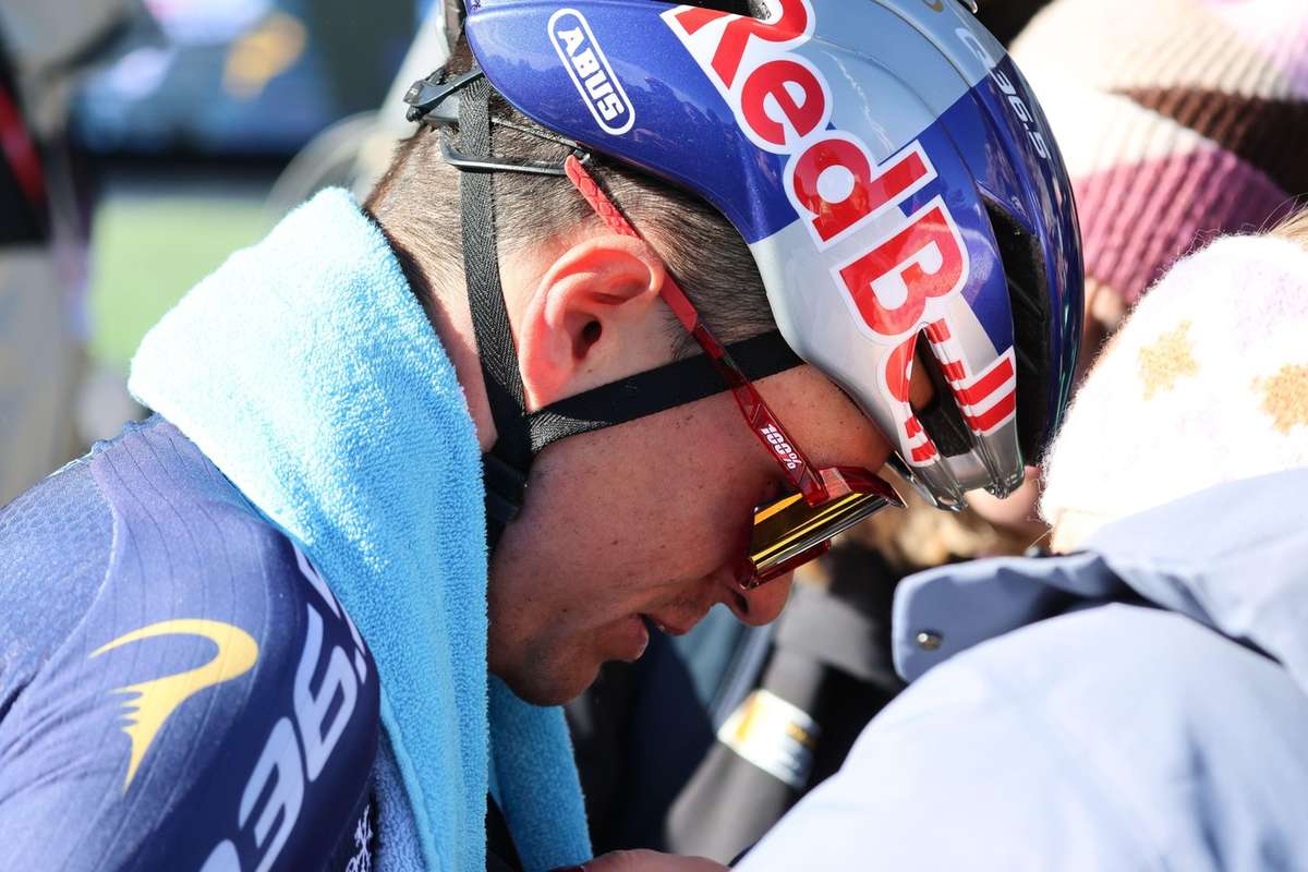 'I lost a life' says British captain Pidcock after 'ninja-crashing ...