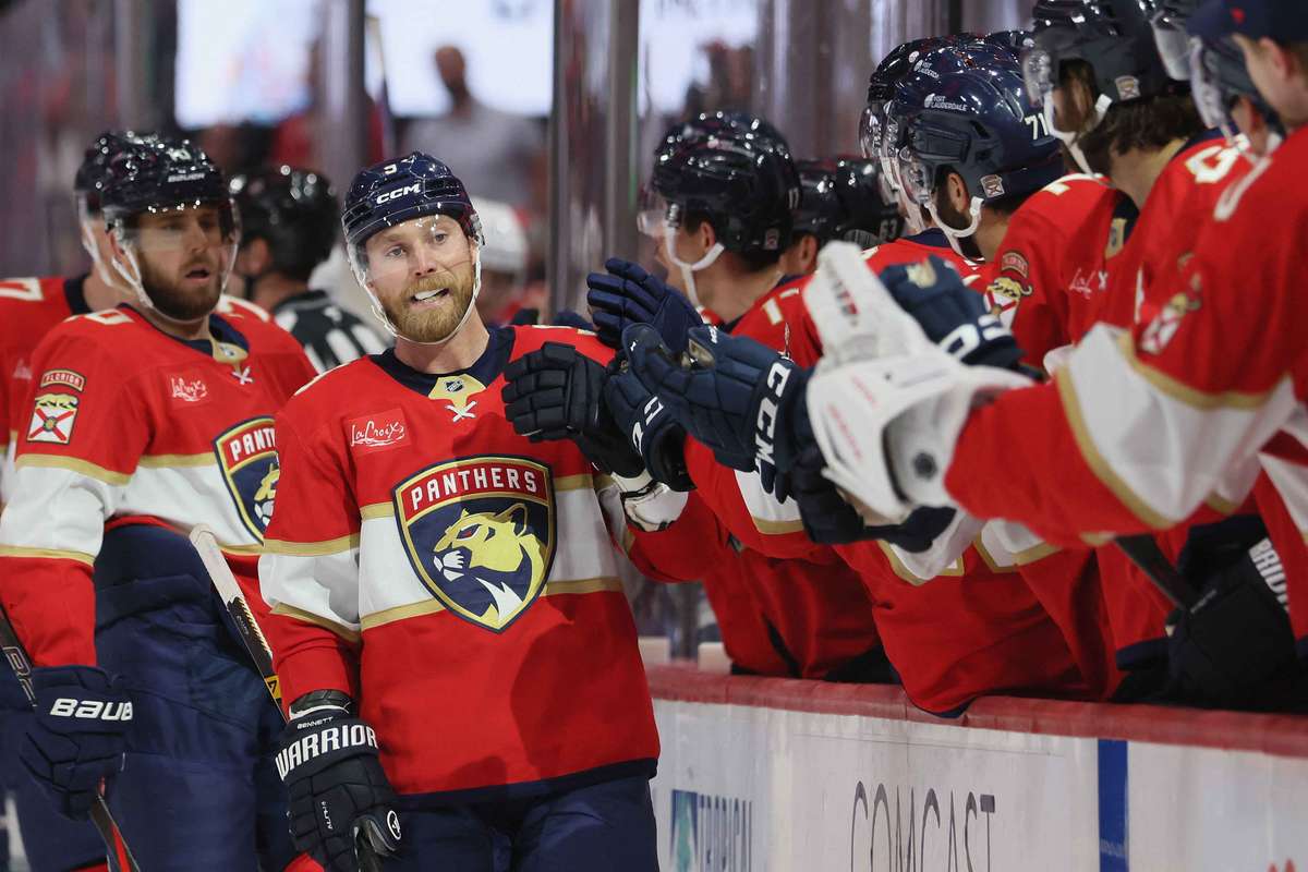 NHL roundup: Panthers win 13-goal thriller over Canucks, Ovechkin ...