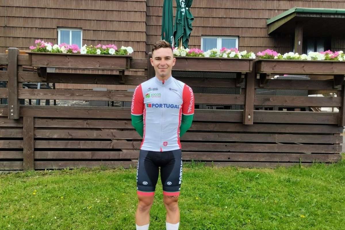 Ciclista Lucas Lopes à porta do top 10 da primeira etapa da Corrida da ...