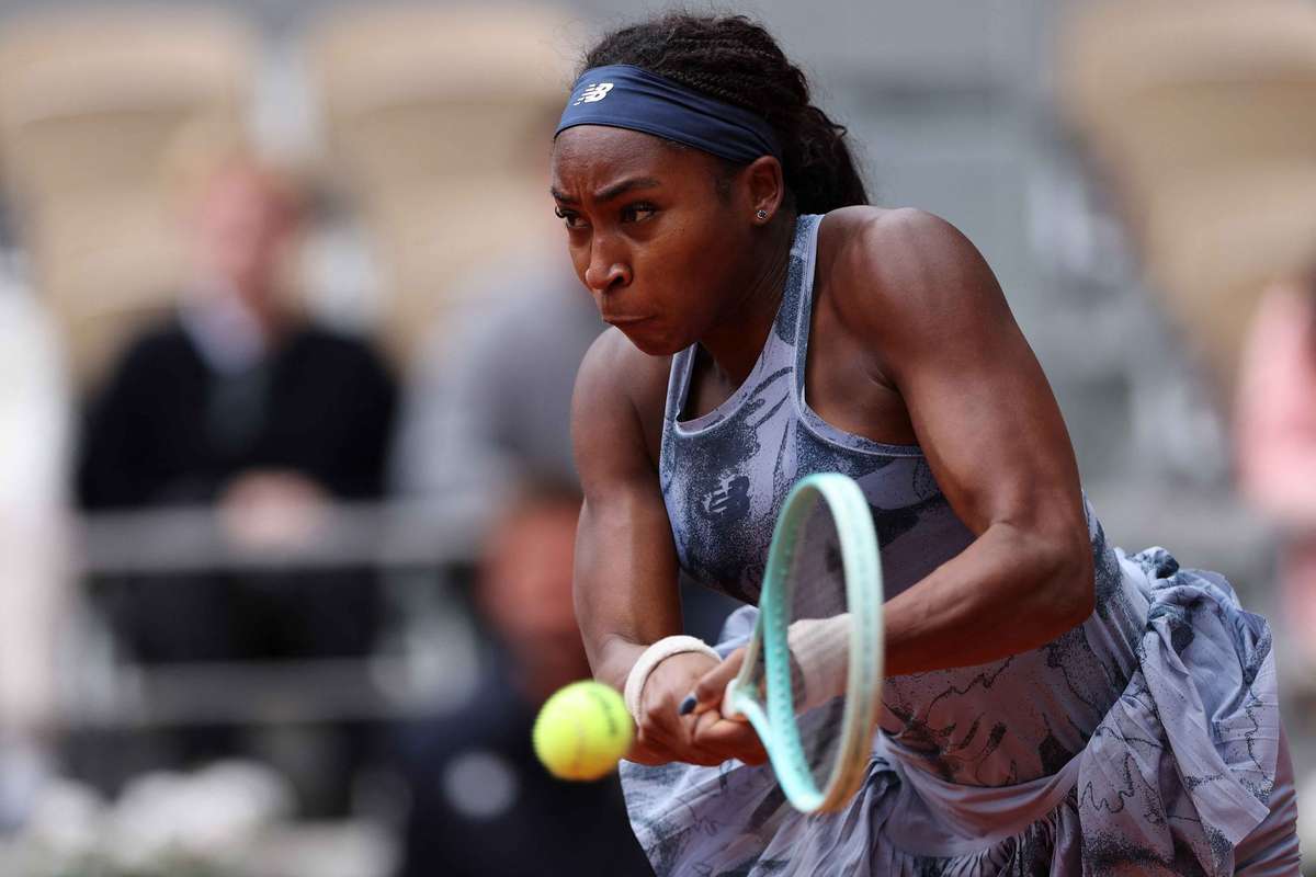 Coco Gauff makes winning French Open start despite forgetting rackets ...