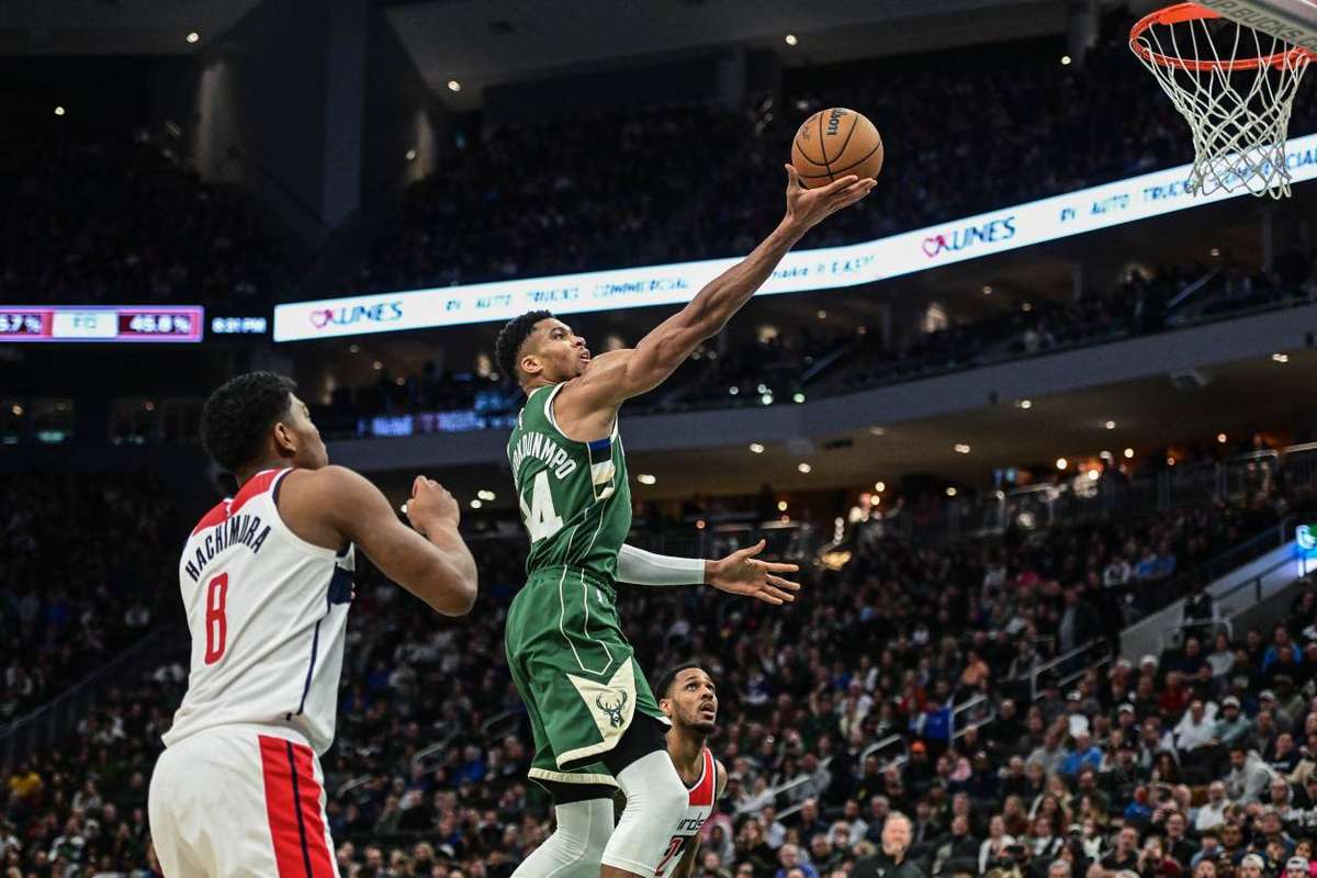 NBA roundup: Giannis Antetokounmpo pours in career-high 55 | Flashscore.com.au
