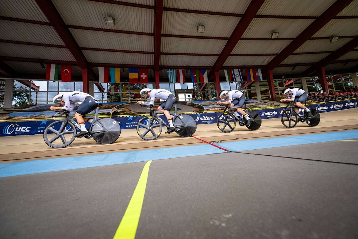 German track cycling national team in serious car accident: Riders ...