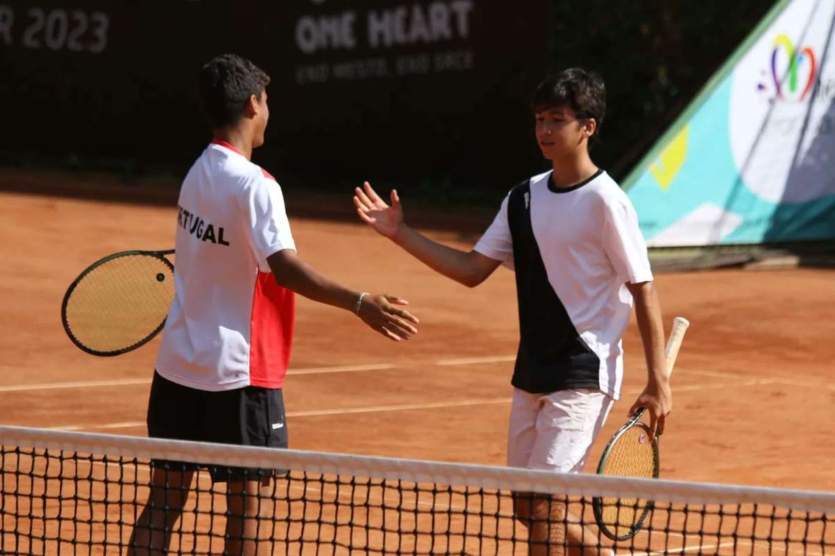 Tenistas Gonçalo Castro e Salvador Monteiro bronze nos pares masculinos ...