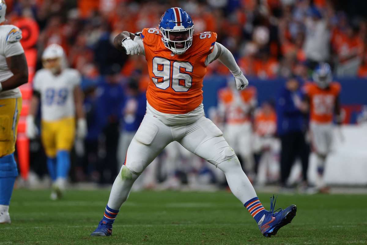 NFL roundup: Broncos claim No.1 seed in AFC, Panthers and Jaguars win ...