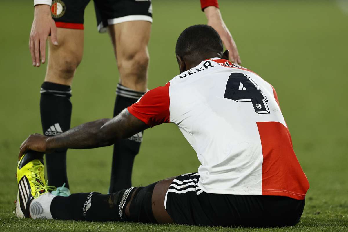 Koploper Feyenoord met Geertruida 'waakzaam' voor duel met ...
