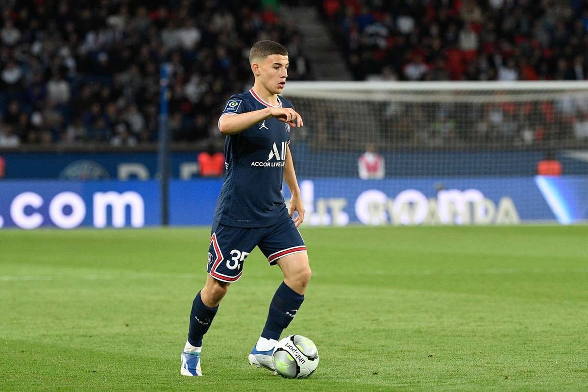 SC Braga negoceia Ismael Gharbi com o PSG | Flashscore.pt