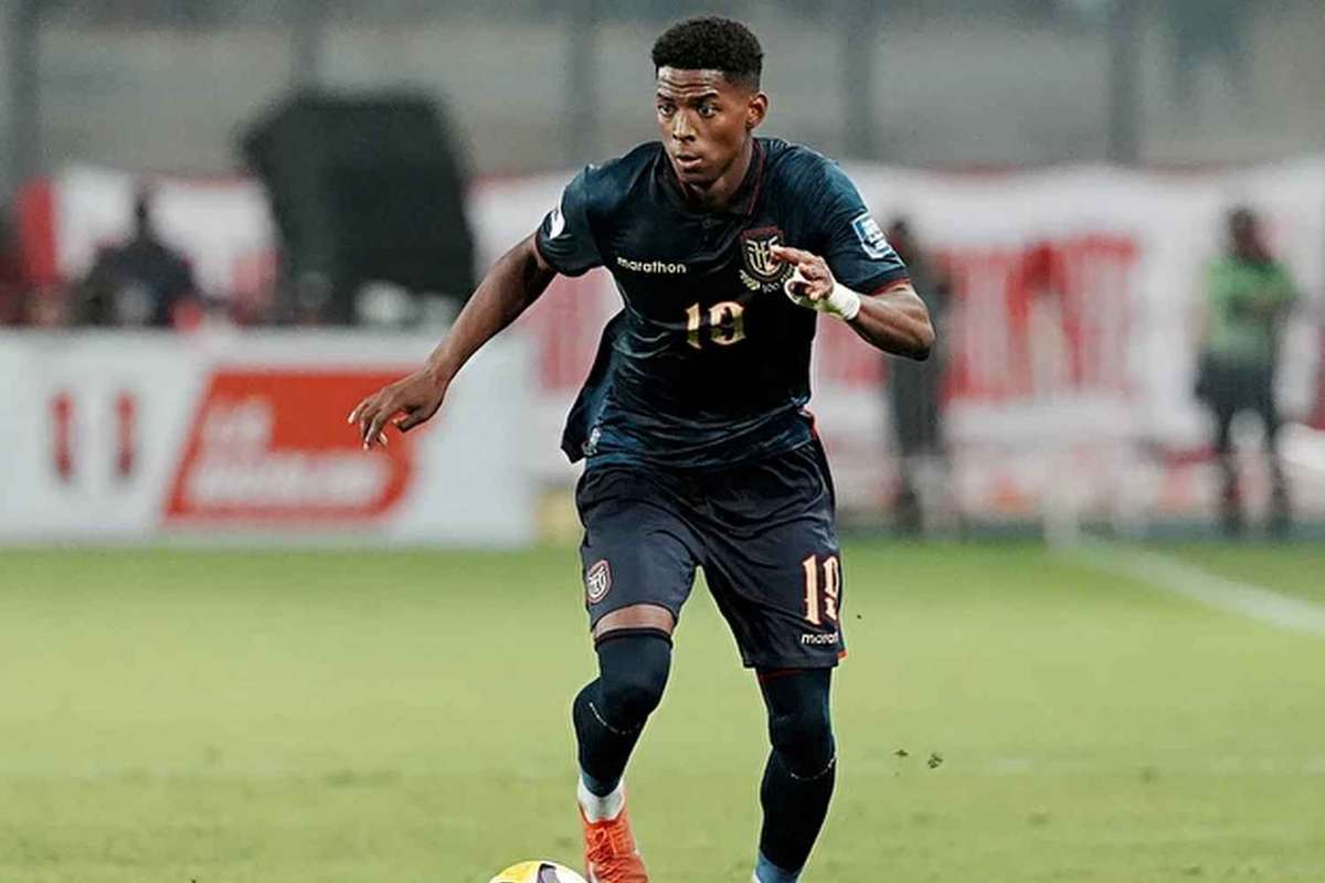 Sparta podala oficiální nabídku na krajana Preciada. Ekvádorský ...