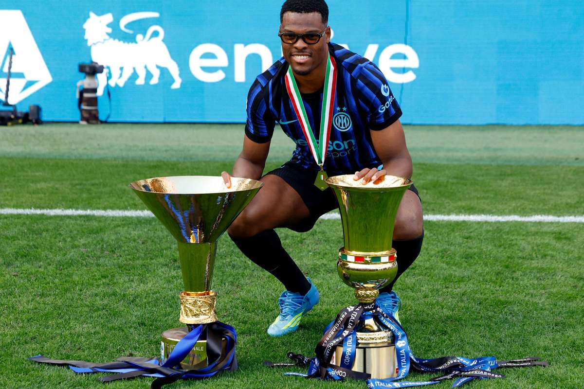 Inter Milan sporting director already eyeing Denzel Dumfries ...