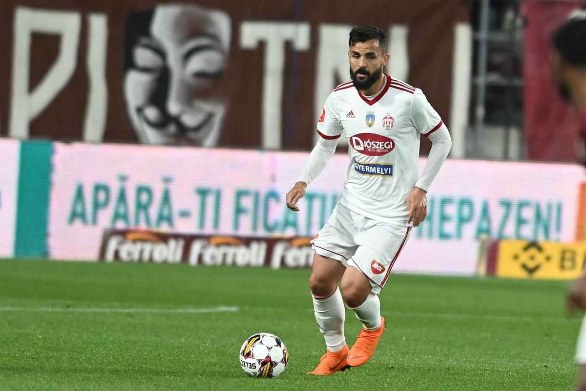 Mijlocaşul albanez Enriko Papa a revenit la FC Botoşani | Flashscore.ro