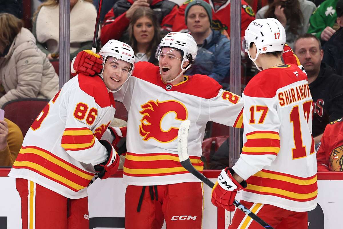 NHL round-up: Flyers against Panthers, Flames earn third straight win ...