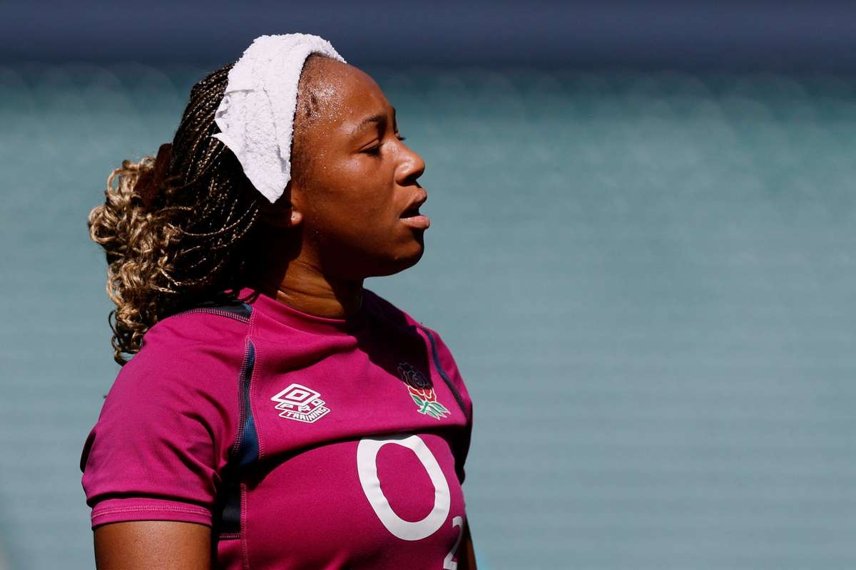 Young forwards Kabeya and Talling make England's World Cup squad ...